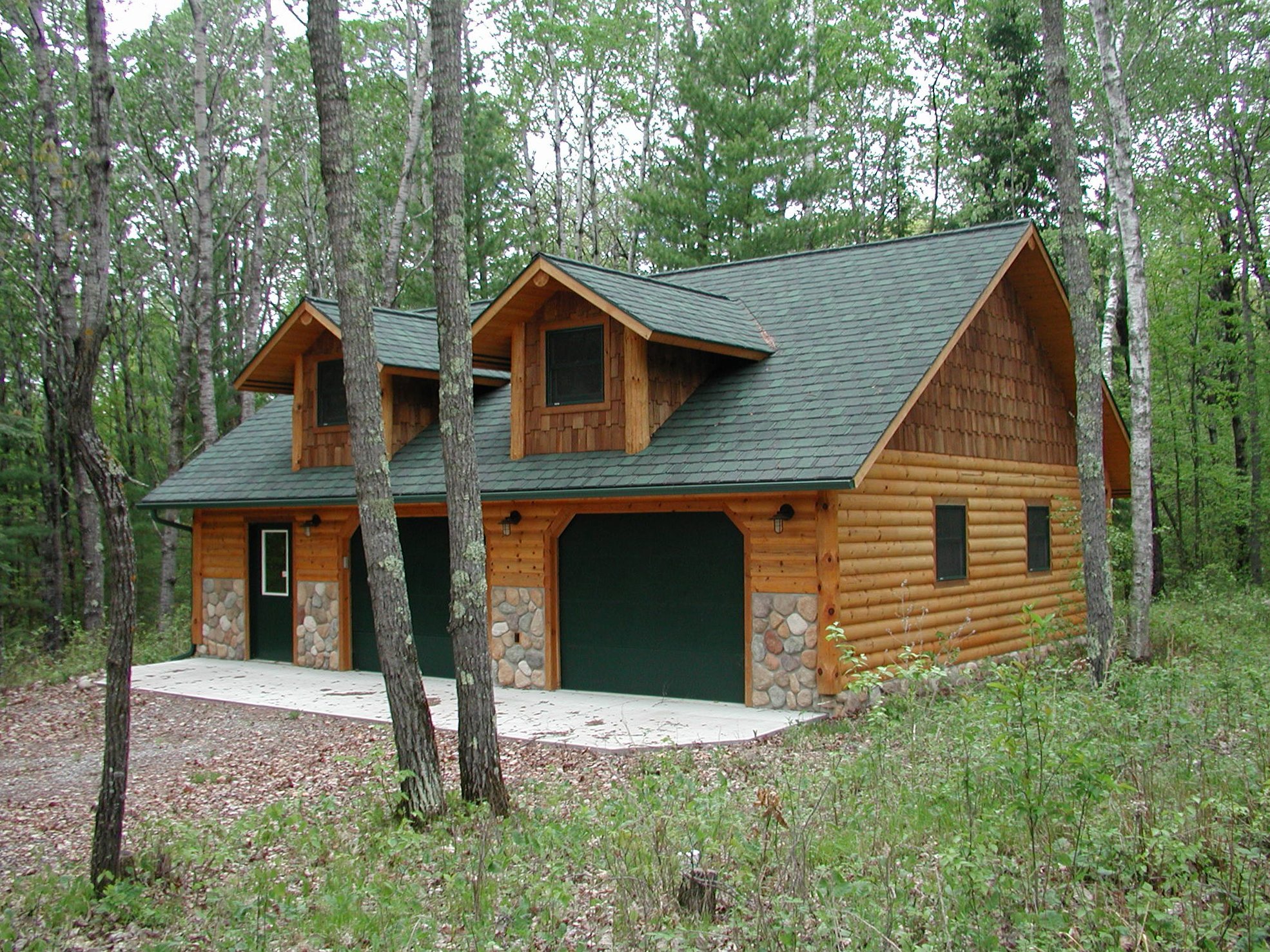 Front Page - Custom Northern Log Homes Inc.